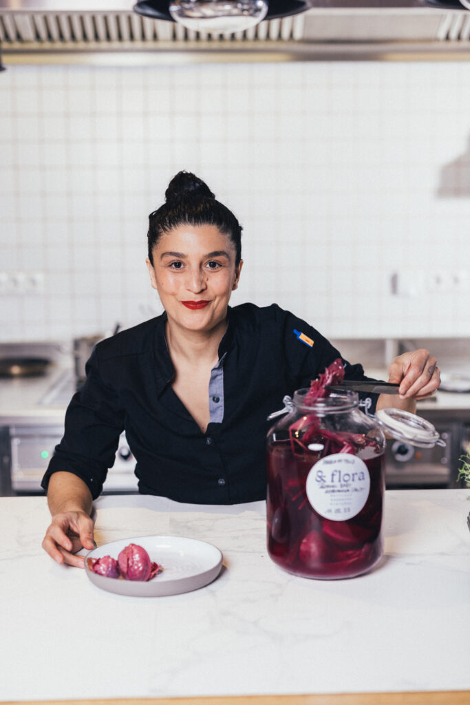 Parvin Razavi - female-chefs.com